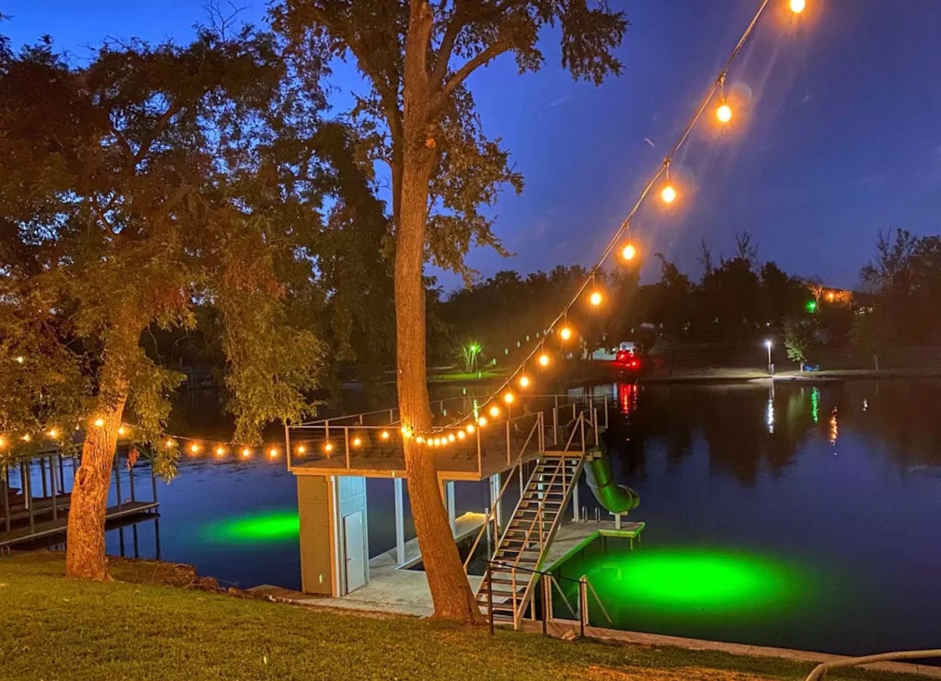 Ultimate Guide to Buying a Fishing Light – Outrigger Outdoors
