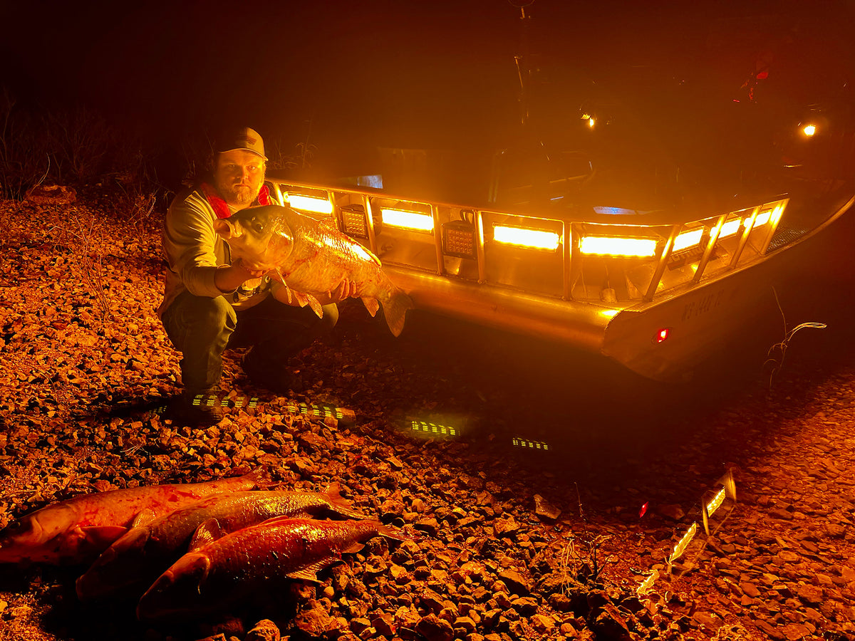 Swamp Eye® Silent Series Bowfishing Light | Outrigger